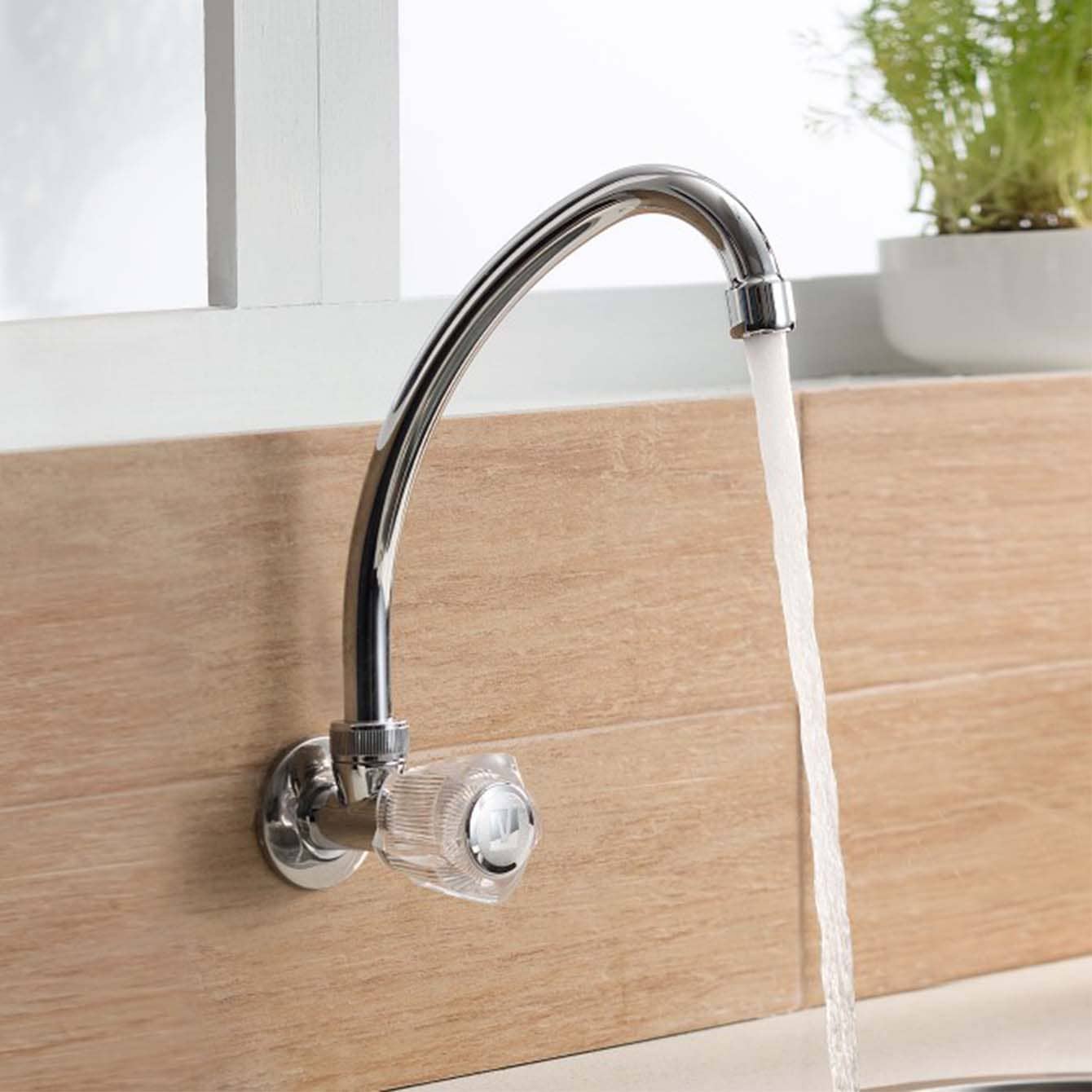 LLAVE PARA LAVADERO A LA PARED – Cymoll